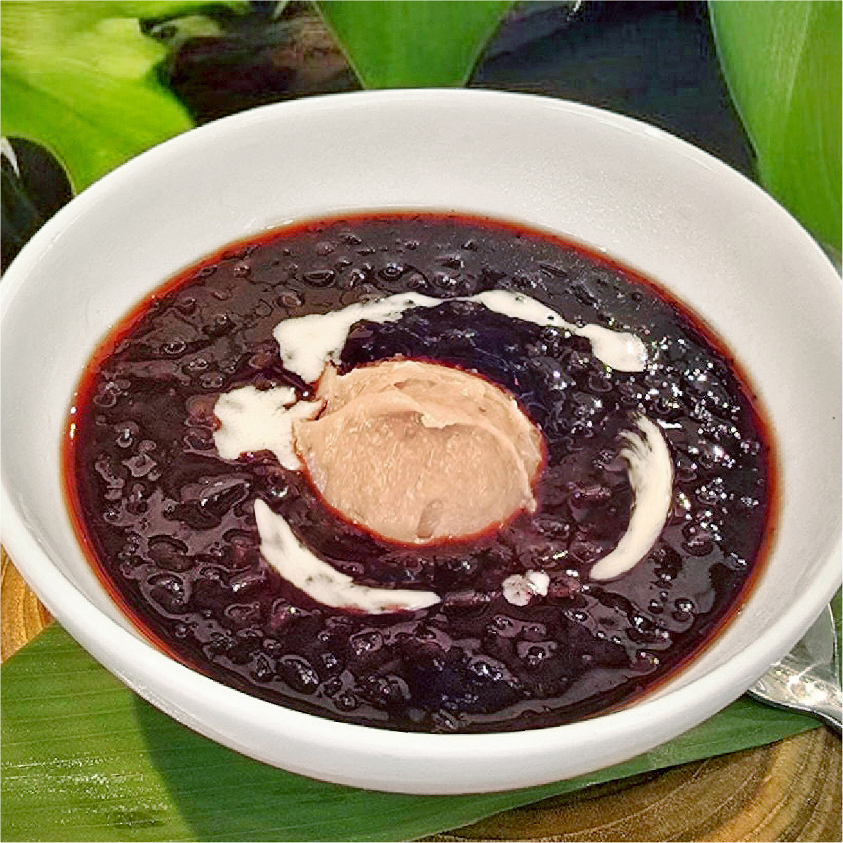 Sweet Taro and Purple Rice Porridge with osmanthus